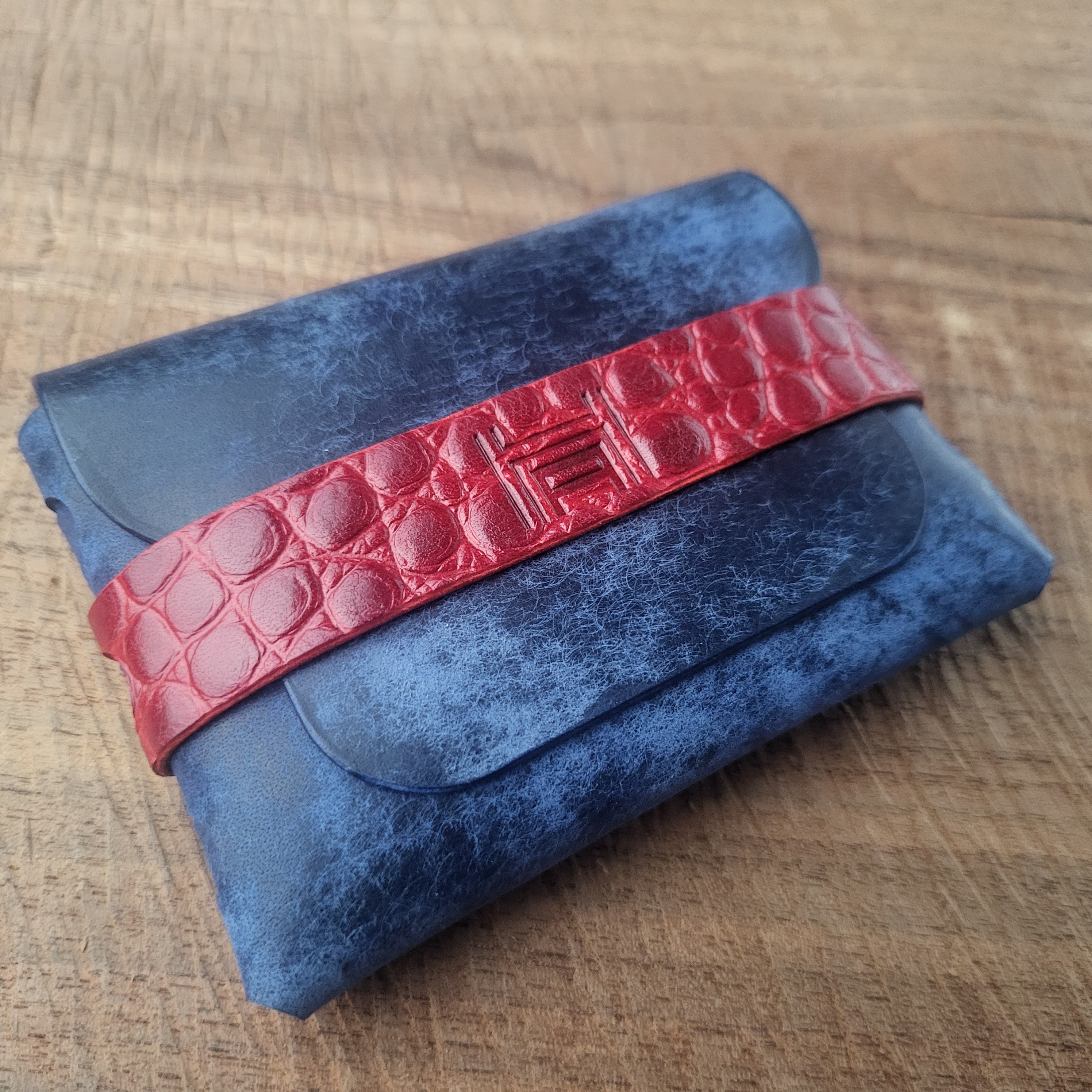 Canoe Flap Wallet – Harrison Amara Leather Goods